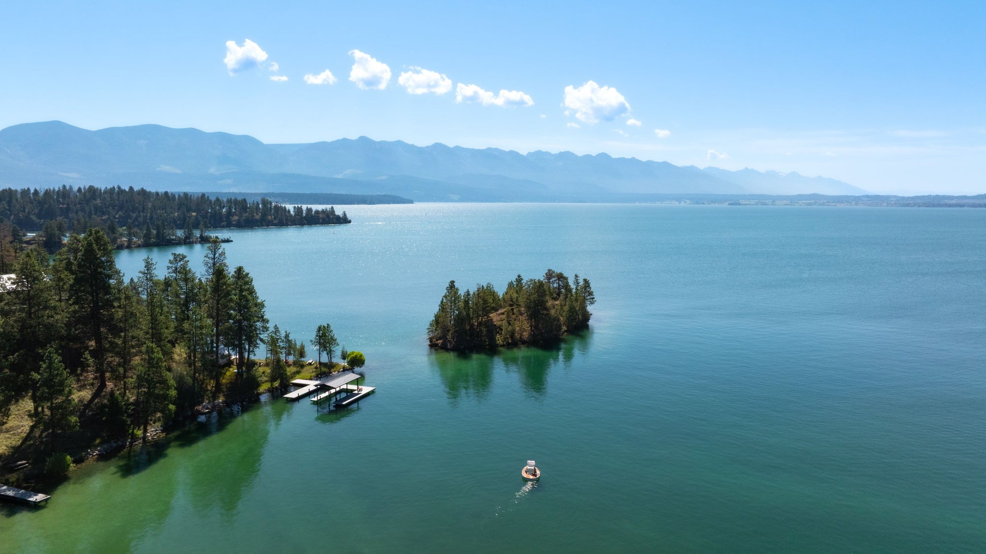 Spacruzzi | The Hot Tub Boat