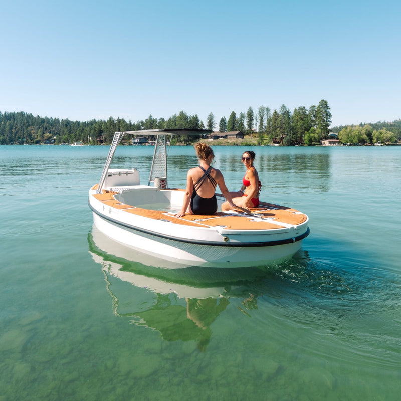 Spacruzzi | The Hot Tub Boat